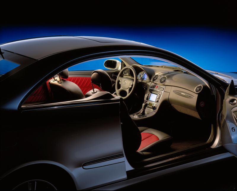 Mercedes-Benz CLK (C 209) CLK 200 CGI (170 Hp) Automatic